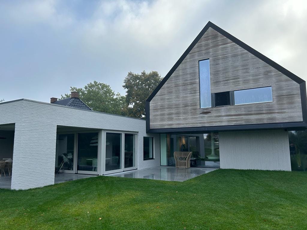 Prefab woning | Ontwerpen, kosten en voordelen 2025